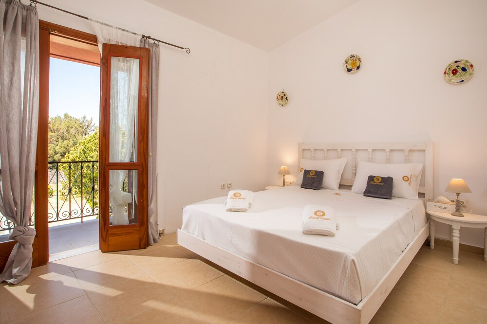 Welcome to our Warm and Welcoming Home - Perfect for Family and Friends ...