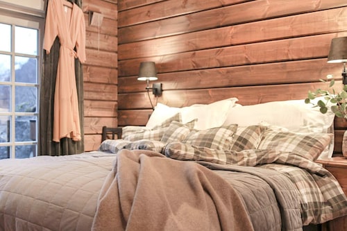 166 M² House ∙ 4 Bedrooms ∙ 9 Guests - Geirangerfjord