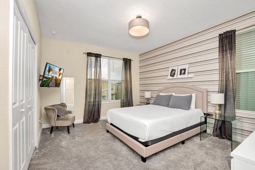 Minutes To Disney! Pvt Heated Pool. Sleeps 10 - キシミー, FL