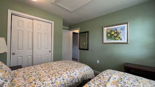 Cozy 2 Br Cottage W/heated Pool And Gorgeous Views And Breakfast Service Incl... - Lake Travis, TX