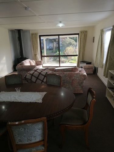 Spacious Garden Cottage W/ Woodburner - Nueva Zelanda