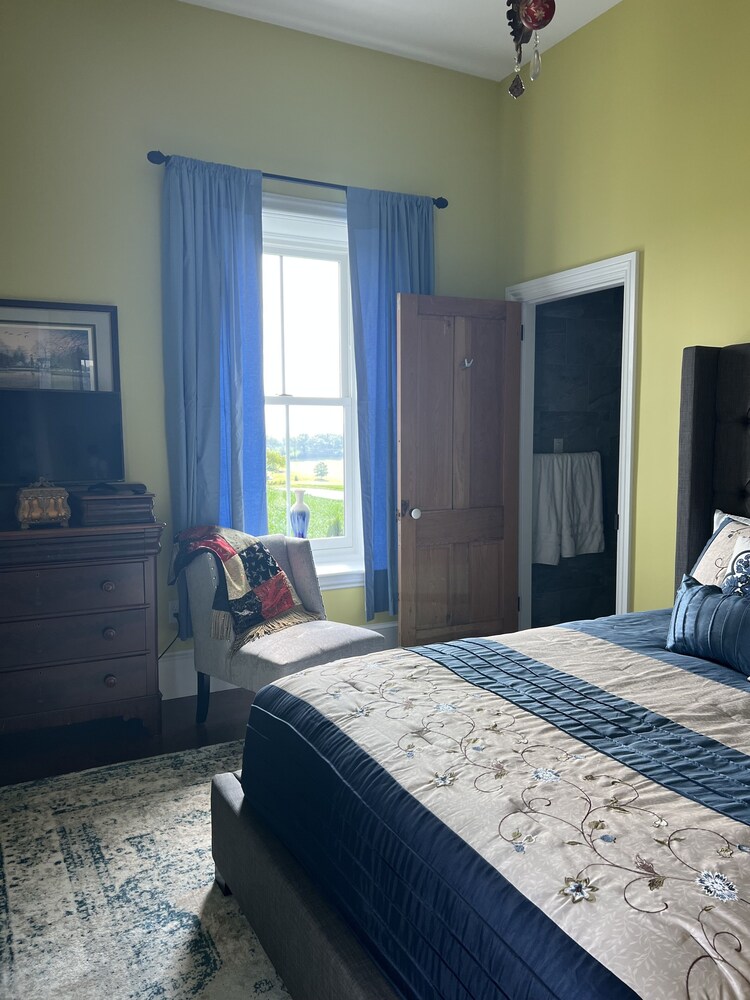 Stuart Manor Bed and Breakfast Private Room with full bath. Reviews ...