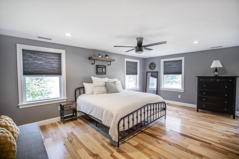 Lakefront Retreat w/Boat Dock and Amazing Views - Gilmanton | Vrbo