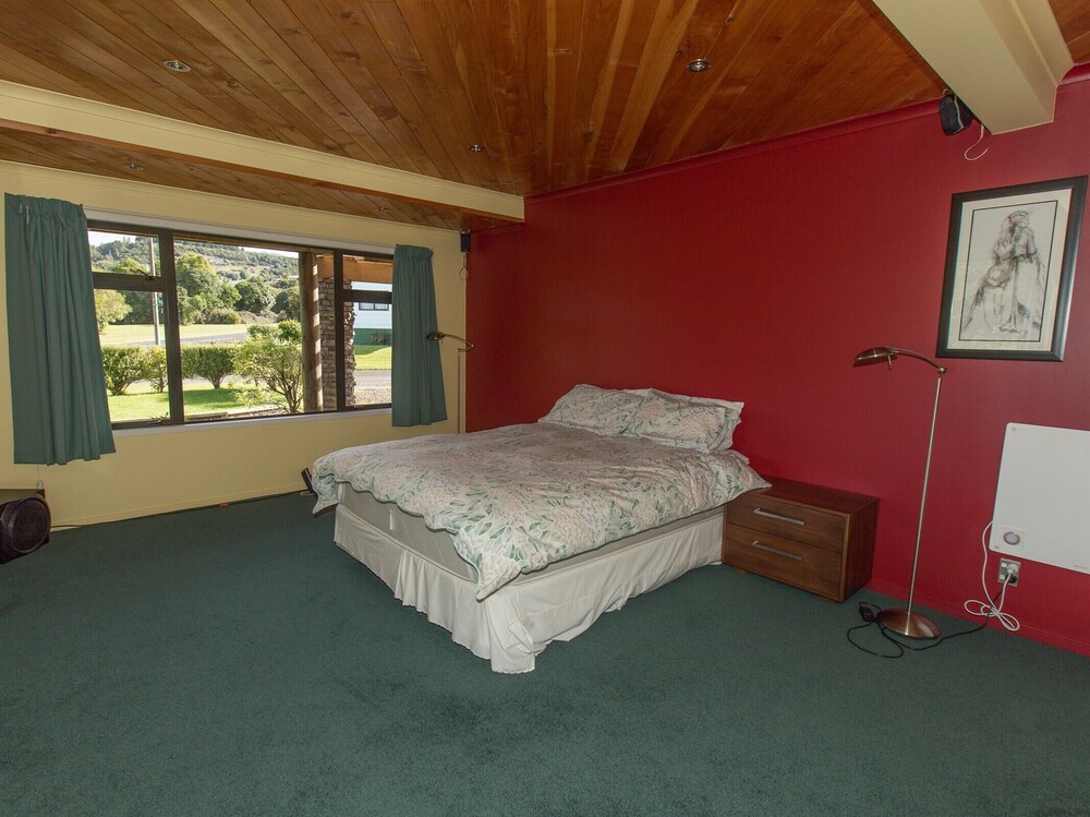 Omori Lake Escape - Holiday Home - Omori | Vrbo