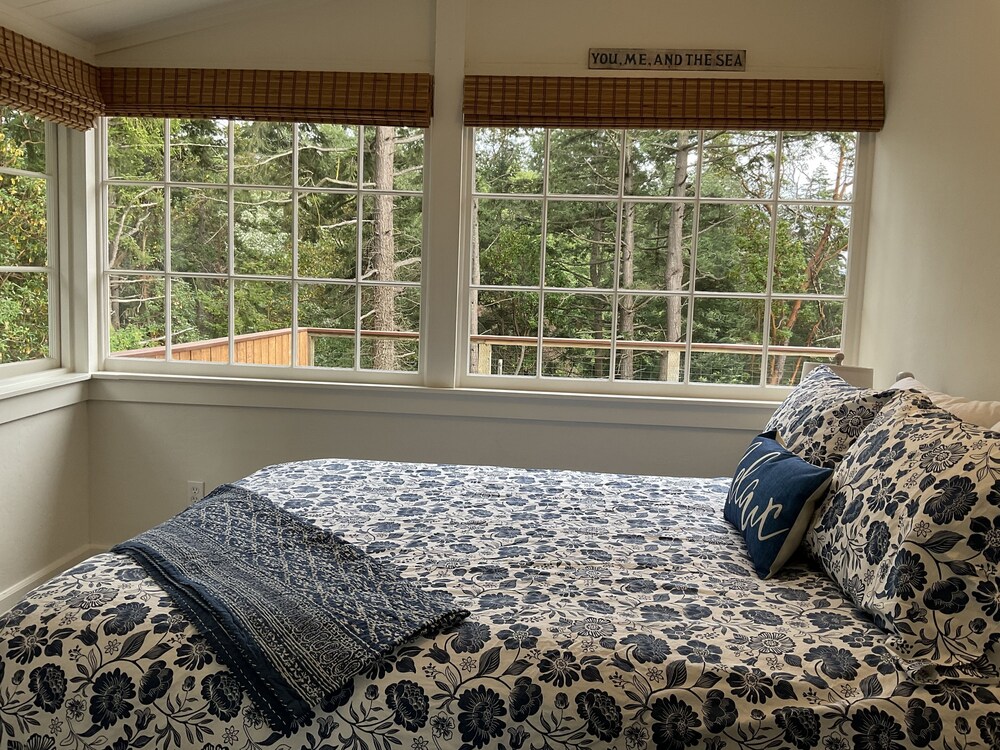 Charming Cottage hidden in town! - Eastsound | Vrbo