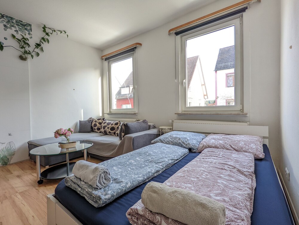 3 Bed Flat - Sleeps 6 - Pets - Parking - Wifi - Villingen-Schwenningen ...