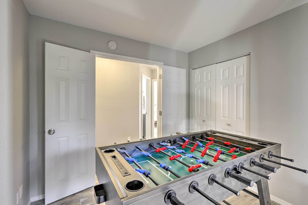 Modern Flagstaff Retreat ~ 4 Mi to Downtown! - Flagstaff | Vrbo