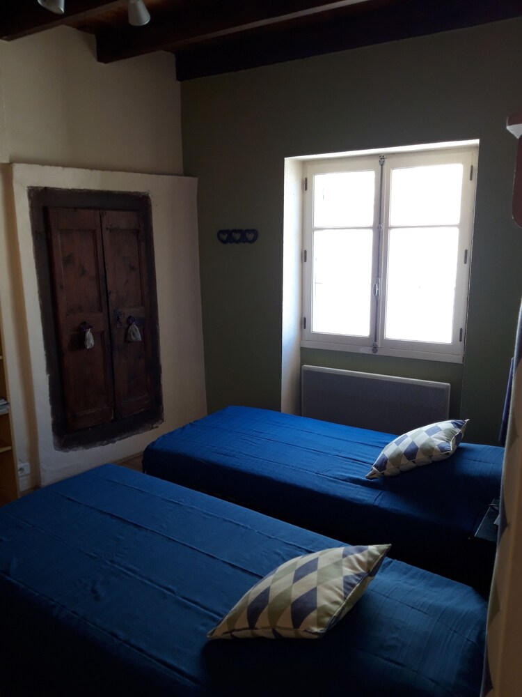 Village house in the heart of the historic center of Vinsobres ...