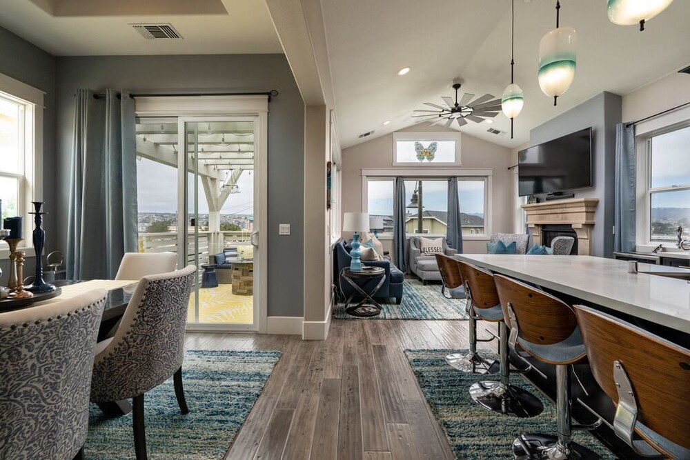Sandcastle - Sand City House - Hidden Beach Gem - Sand City | Vrbo