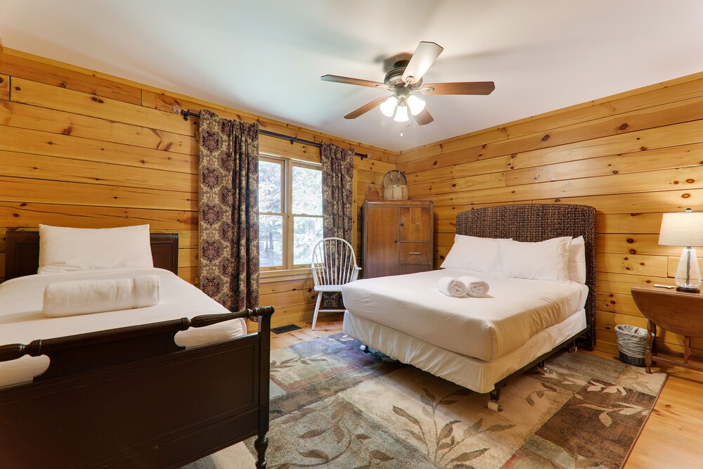 Walk to the Pocono Raceway From a Custom Log Cabin - Blakeslee | Vrbo