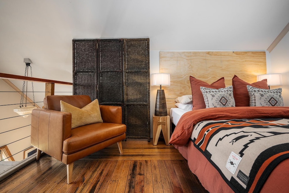 Little Olive Cabin - Nestled into the foot of Mount Buffalo and central ...
