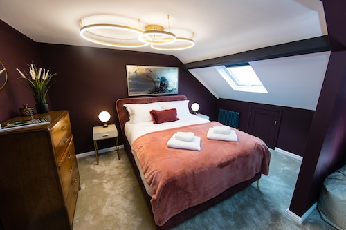 The Eider Suite At Maison Mouettes - Abbey Views - Whitby, UK