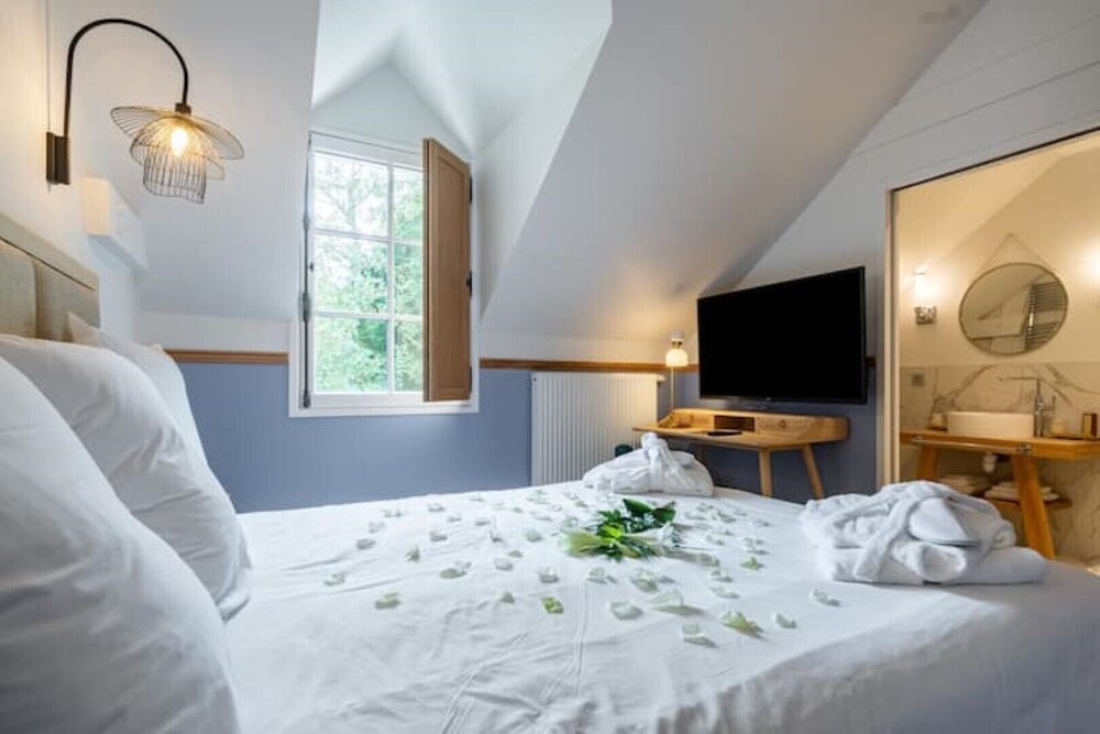 La Tourelle at the Commanderie de Ballan - Ballan-Mire | Vrbo