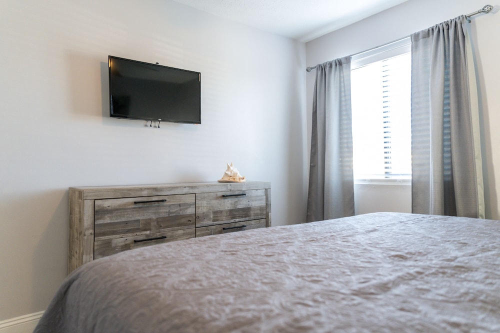 Steps To The Beach, Near Frank Brown Park and Pier Park, Sand Castles ...