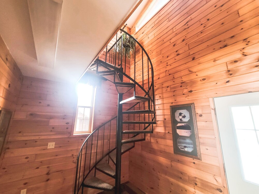 Pin Oak Cabin- Cabin on the Chippewa Flowage within a Resort Reviews ...