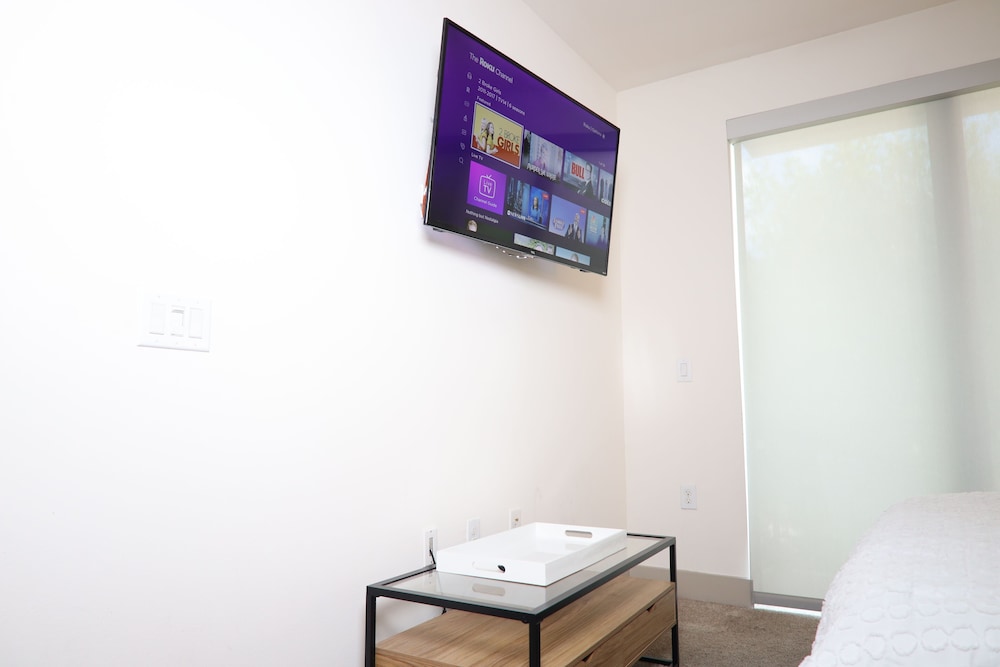 Modern Downtown Luxury - 1 bedroom Apartment - Dallas | Vrbo