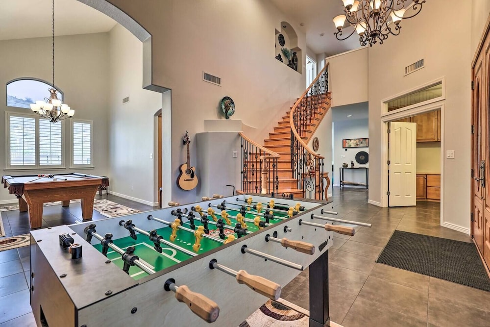 Swim-Putt-Play! 5-BRs of Family Fun | Heated Pool | Pool Table ...