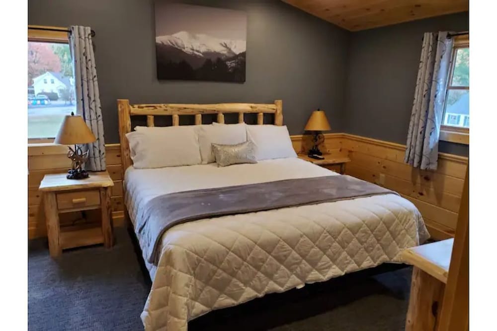 Newly Built Luxury Duplex Log Cabin both sides! - Intervale | Vrbo