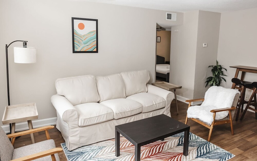 Comfortable 1BR APT With a 24-hour Fitness Center Reviews, Deals ...