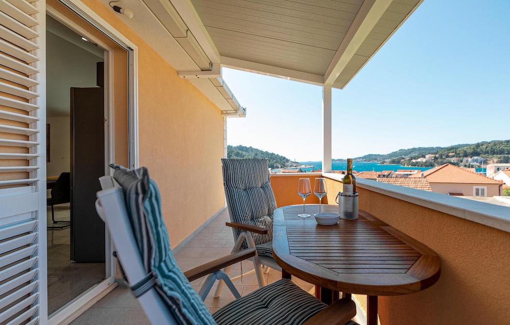 Beautiful Apartment in Vela Luka With Wifi and 1 Bedrooms Reviews ...