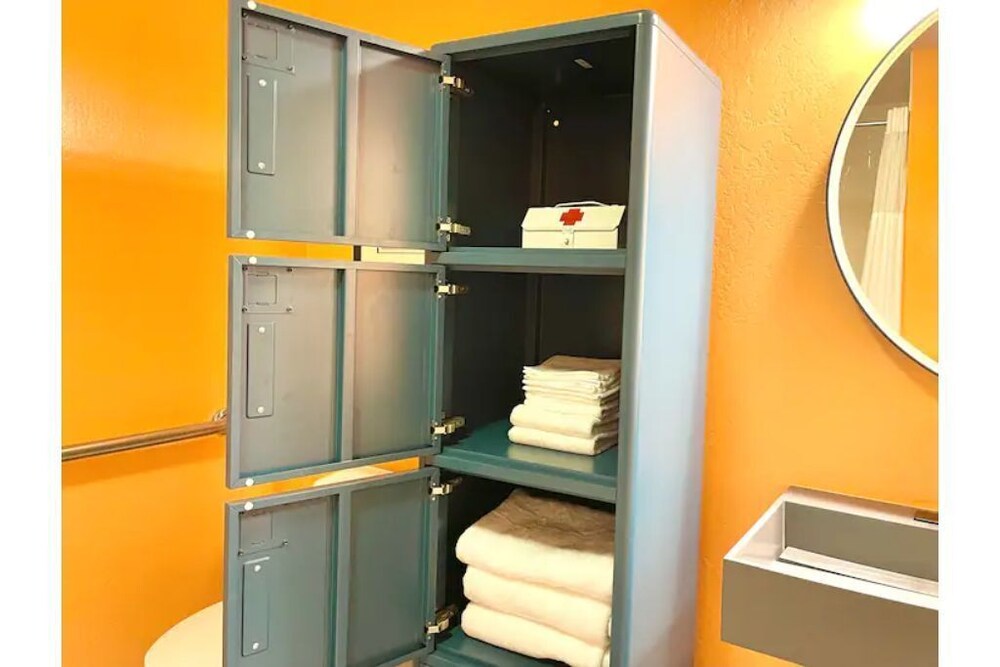 Petaluma Warehouse Loft Collection. - Petaluma | Vrbo