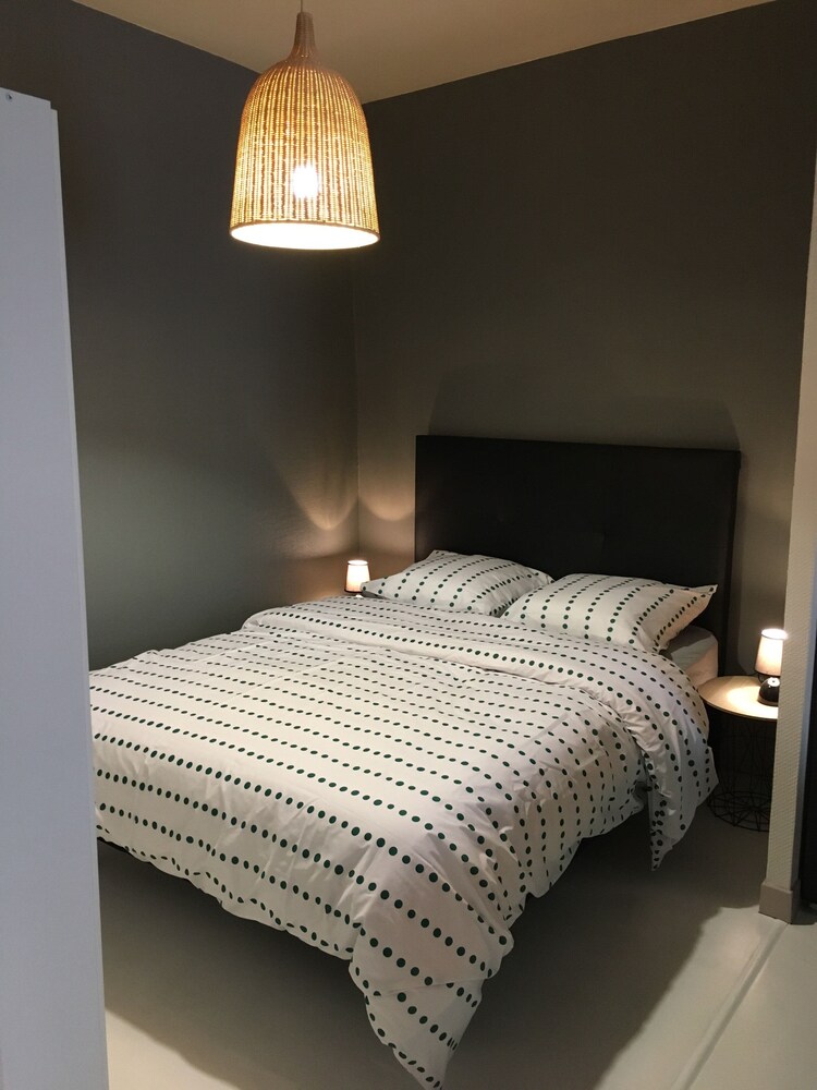Studio Spacieux en Centre Ville - La Charite-sur-Loire | Vrbo