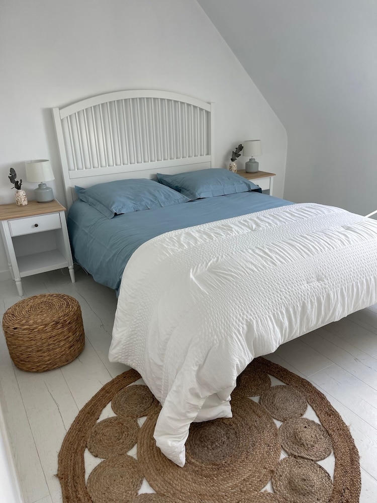 Maison Chaleureuse Avec Jacuzzi - Plouezec | Vrbo