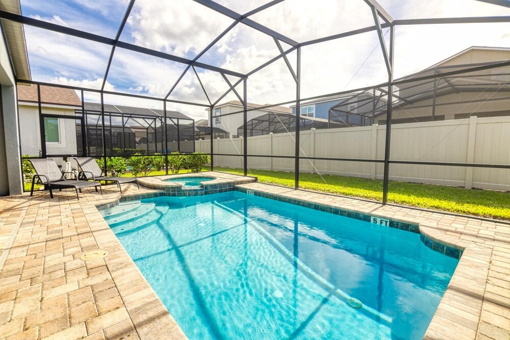 Jodie's Luxury Solara Home Reviews, Deals & Photos 2025 - Vrbo