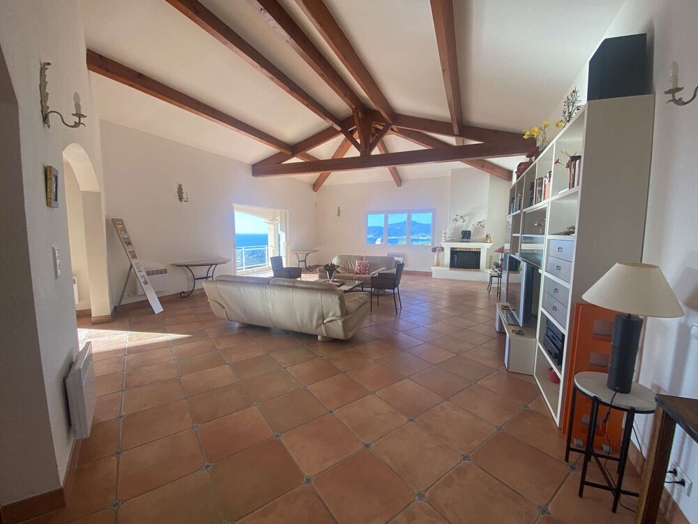 Stunning 5-room Villa with WIFI in Porticcio near Agosta Beach ...