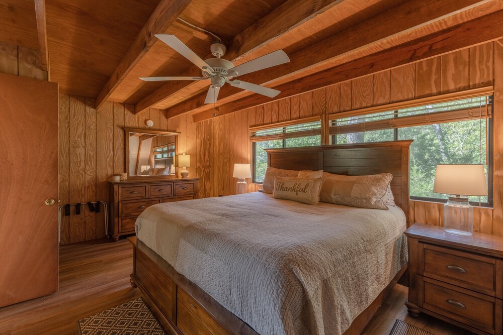 The Firefly Inn by Innsbrook Vacations! - Innsbrook | Vrbo
