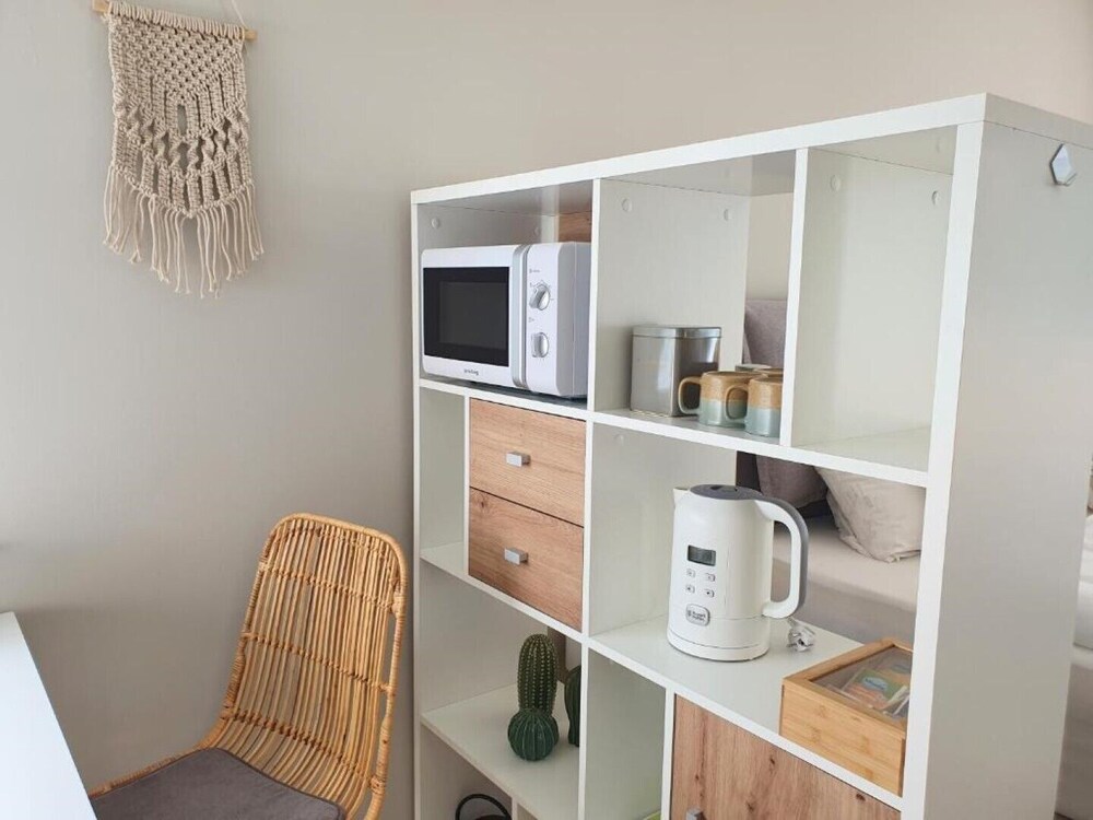 Modern and lovingly furnished apartment with balcony and parking space ...