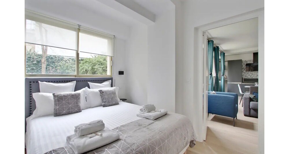 100sqm 3 bedroom located in Trocadero - Paris | Vrbo