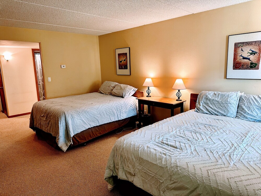 Remodeled open and spacious Center Village with a view! 2 Bedrooms 3 ...