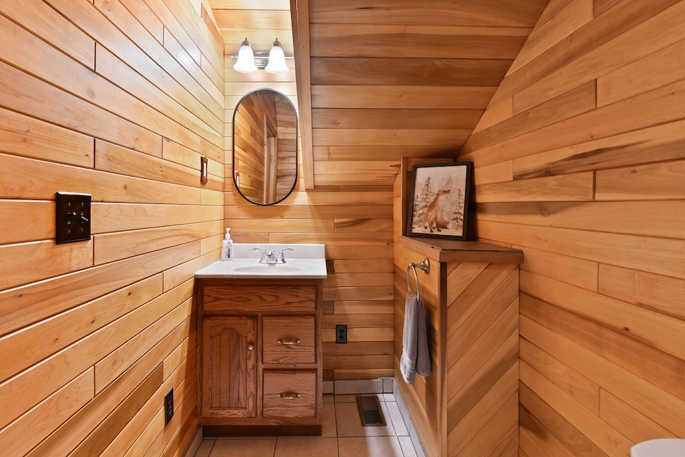 Cozy Couples Cabin! Hidden in the Woods of Hocking Hills! - Hocking ...