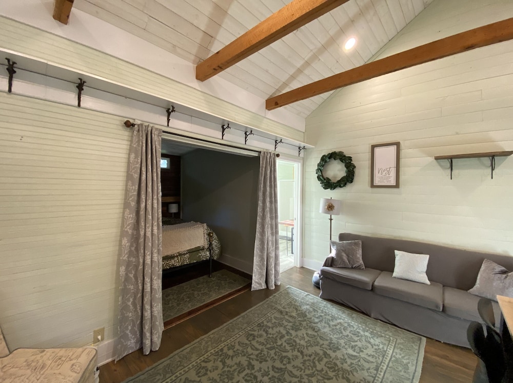 Historic cottage at 1895 Ashley Jewell estate 🍑42 acres and Ogeechee ...