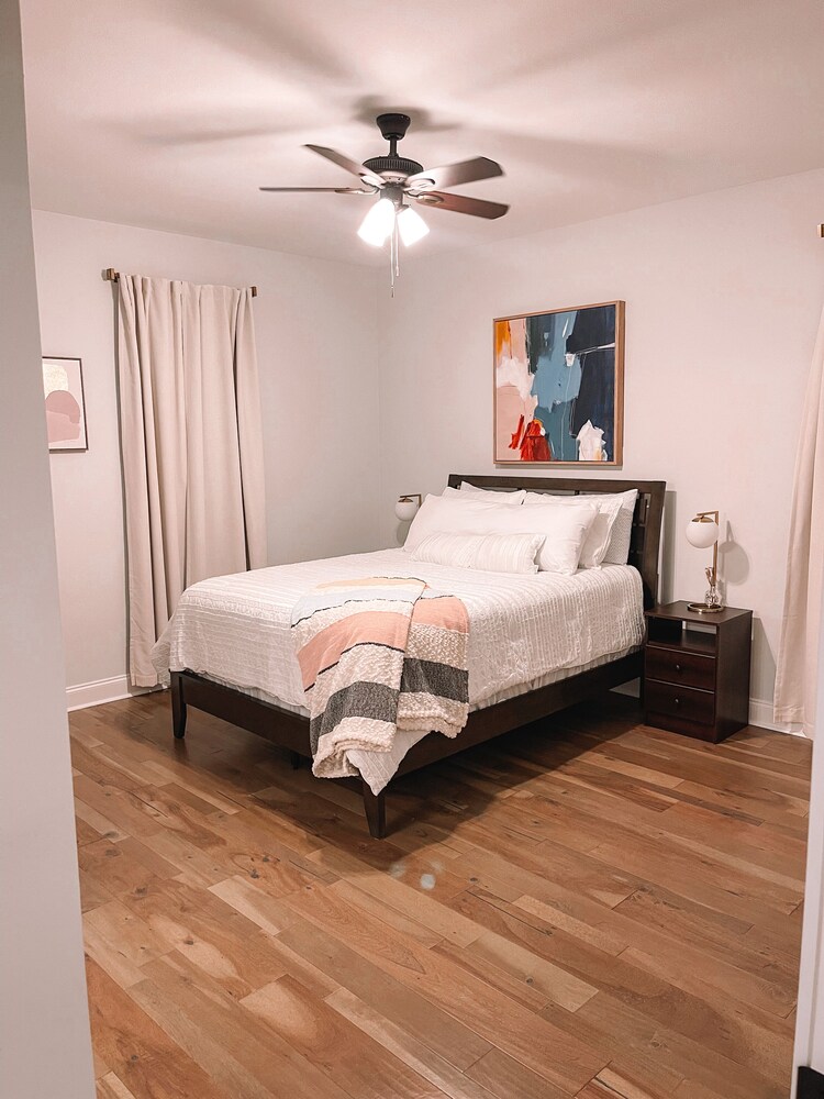 New Modern Townhouse - Centrally Located - Lake Charles | Vrbo