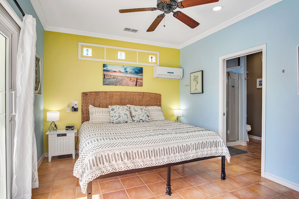 LaJuana Iguana | Private Pool + Close to the Beach - Port Aransas | Vrbo