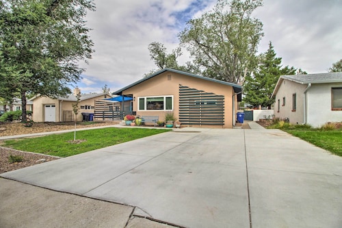 Colorful 2-bedroom Home With Indoor Fireplace - 新墨西哥州