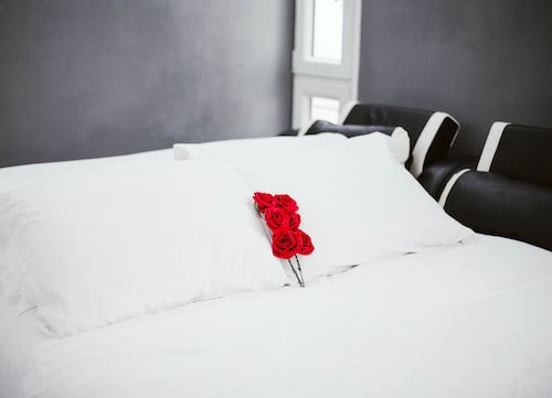 Loft De Luxe, Spacieux & Suréquipé Pour 2 Ou 3 Pers. > Paris 17eme < - Porte de Clignancourt