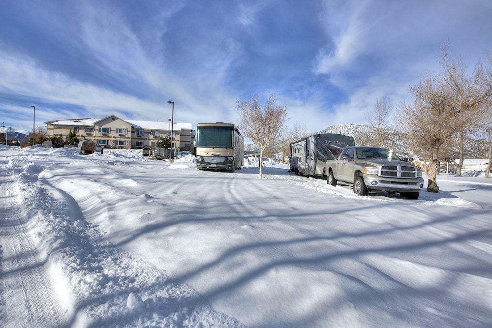 Prospector Hotel and Casino, Ely: $80 Room Prices & Reviews | Travelocity