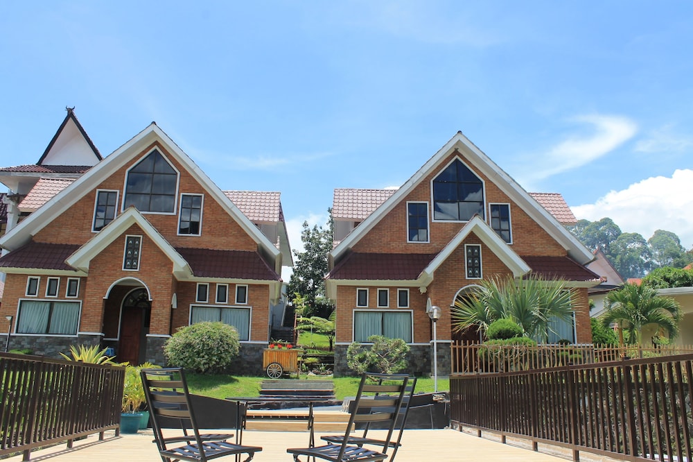 Khas Parapat: Deals & Reviews (Parapat, IDN) | Wotif