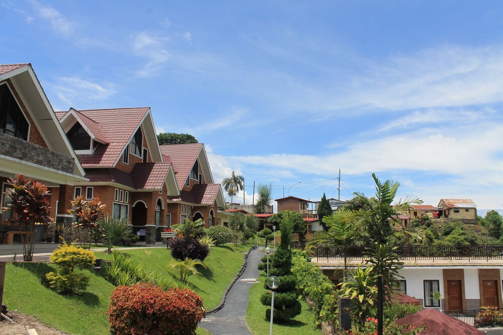 Khas Parapat: Deals & Reviews (Parapat, IDN) | Wotif