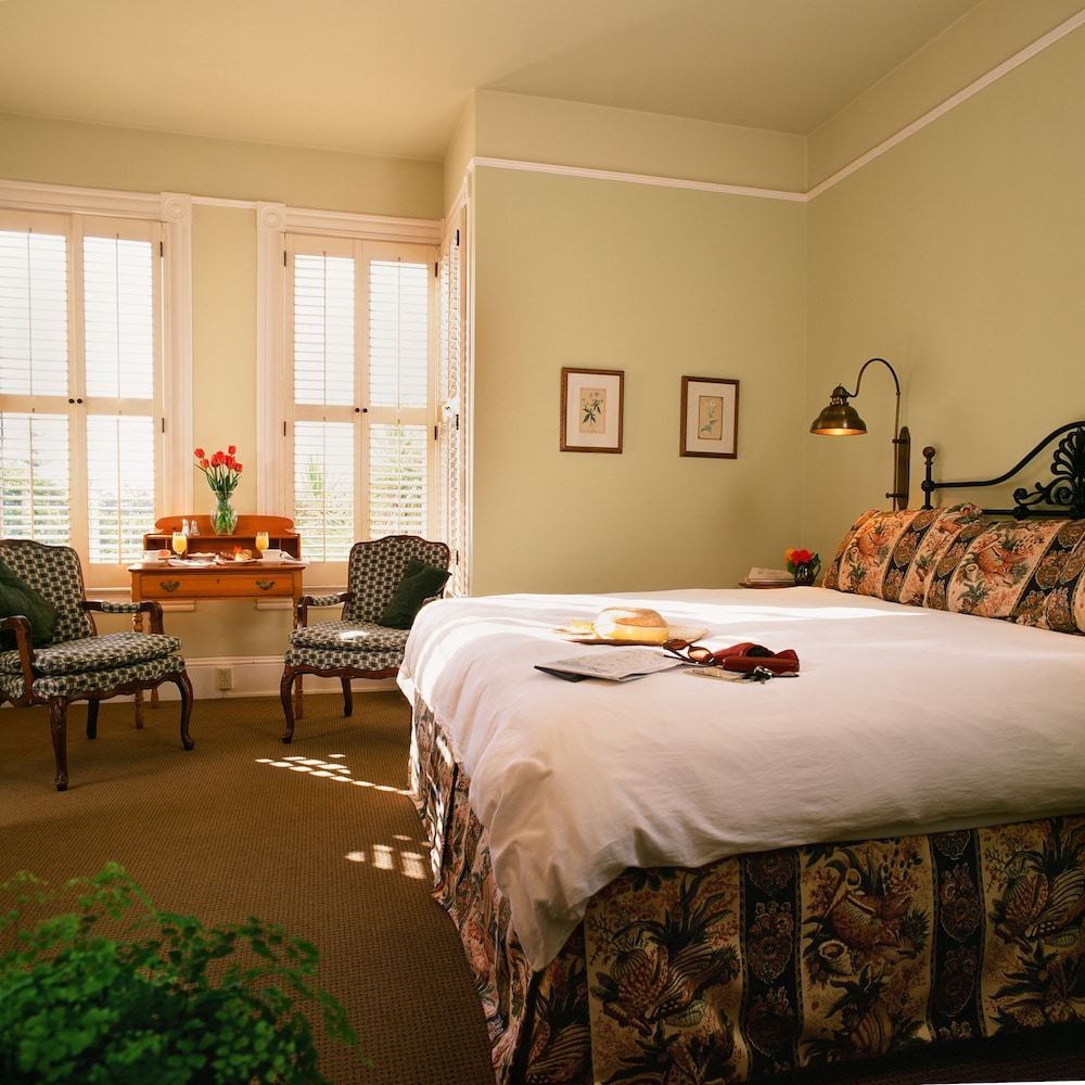 The Upham Hotel in Santa Barbara | Best Rates & Deals on Orbitz