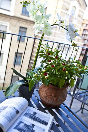 Book Seven Suites in Rome | Hotels.com