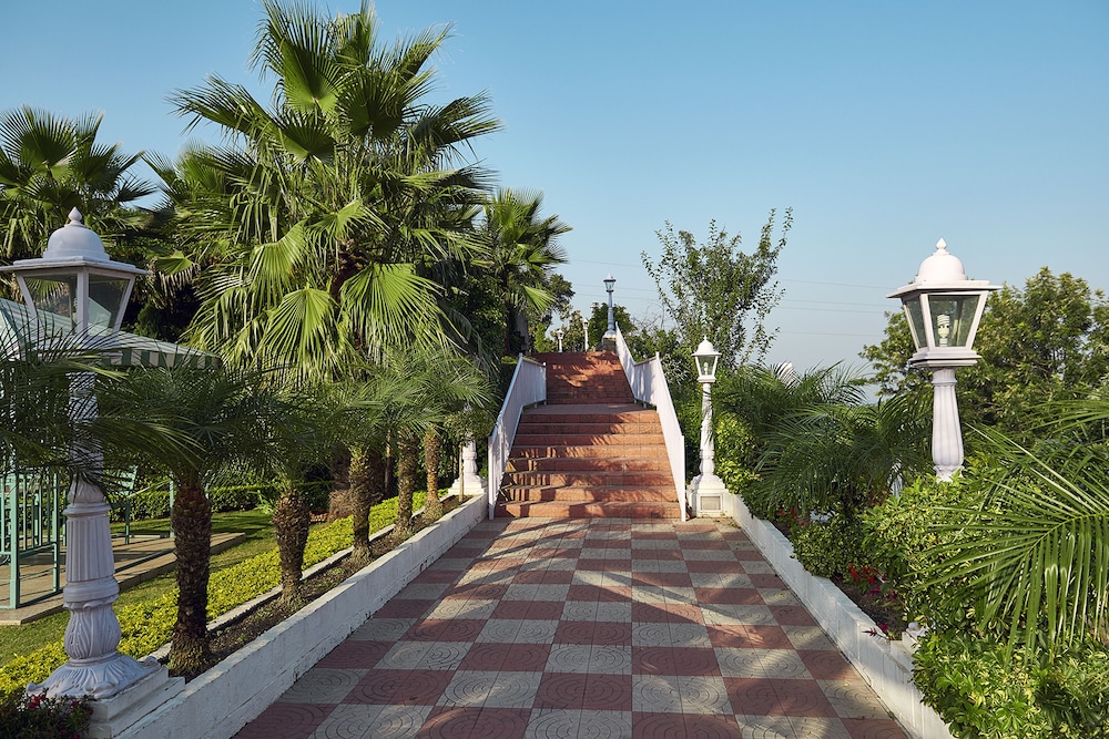 Club Mahindra Kandaghat in Kandaghat | Best Rates & Deals on Orbitz