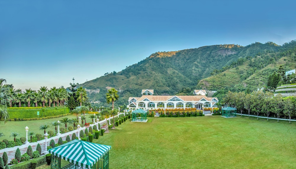 Club Mahindra Kandaghat in Kandaghat | Best Rates & Deals on Orbitz