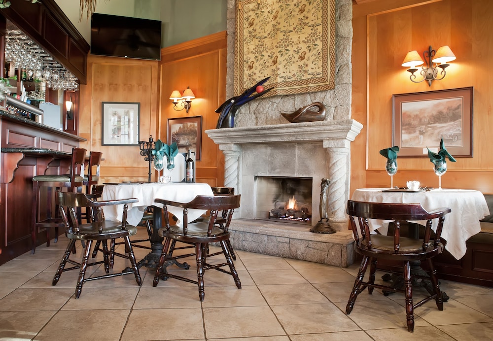 Rowena's Inn On The River in Harrison Mills | Best Rates & Deals on Orbitz