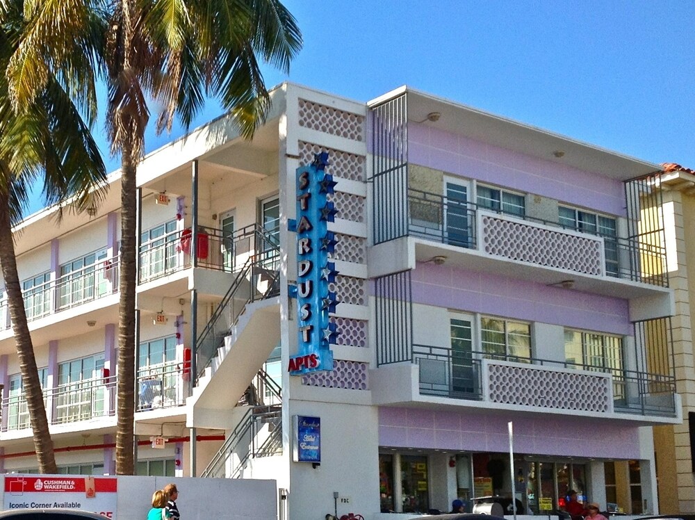 Stardust Hotel in Miami | Best Rates & Deals on Orbitz