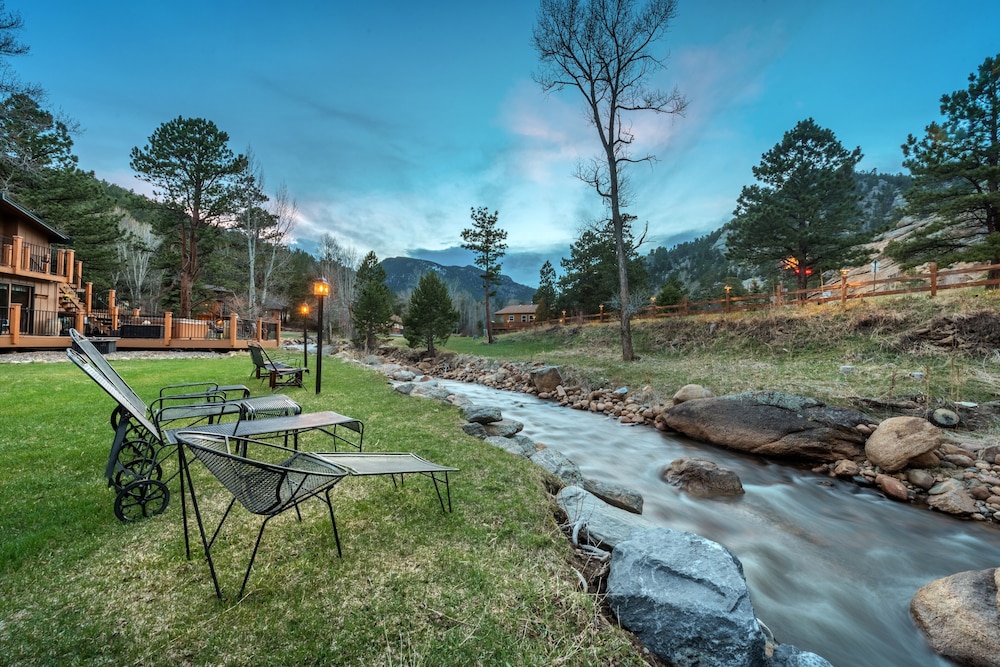 4 Seasons Inn on Fall River in Estes Park | Best Rates & Deals on Orbitz