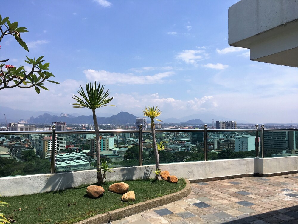 Kinta Riverfront Hotel & Suites in Ipoh | Best Rates & Deals on Orbitz